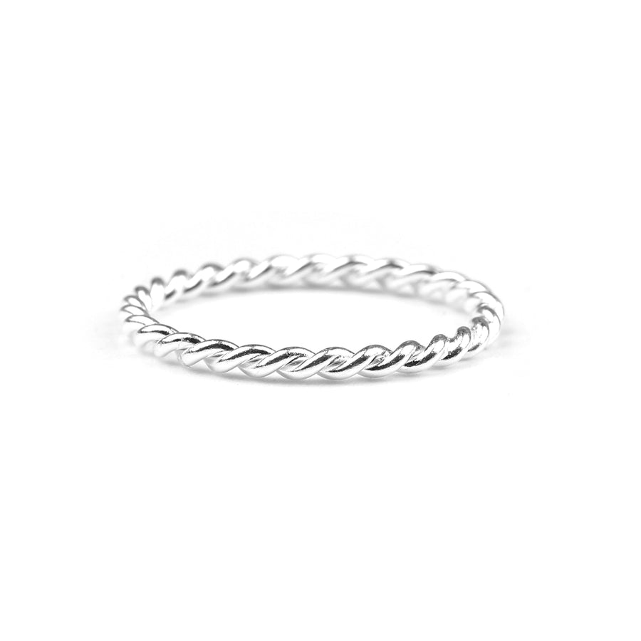 Dainty Braided Ring – Mint & Lily