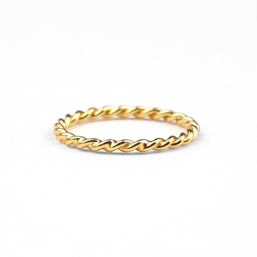 Dainty Braided Ring – Mint & Lily