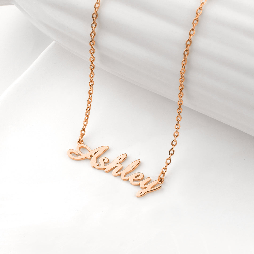 Quill Name Necklace – Mint & Lily