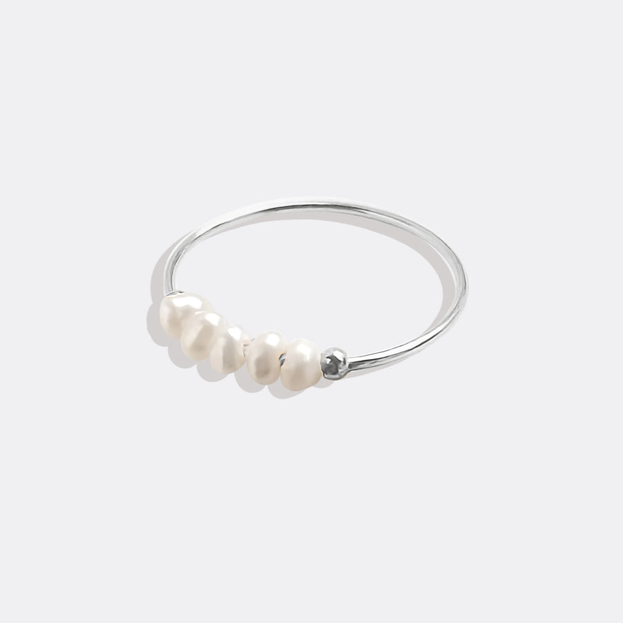Mini Pearl Ring – Mint & Lily