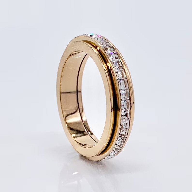 Crystal Statement Spinning Fidget Ring – Mint & Lily